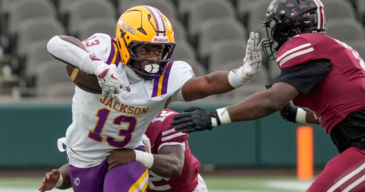 Ezavier Crowell posts 304 yards and five TDs in state title rout