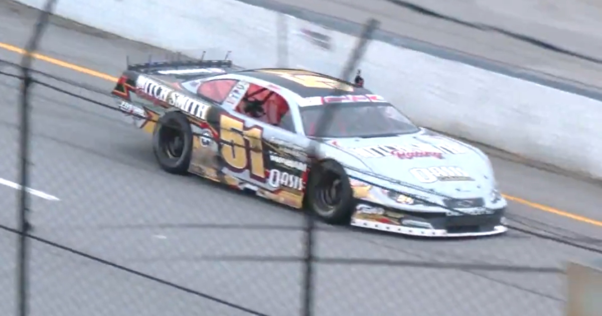 Stephen Nasse wins Snowball Derby after late black flag on Ty Majeski