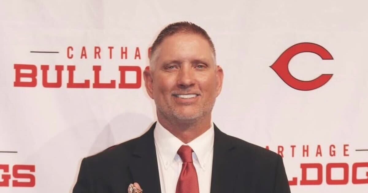 Carthage HC Scott Surratt improves to 11-0 in state title games - On3