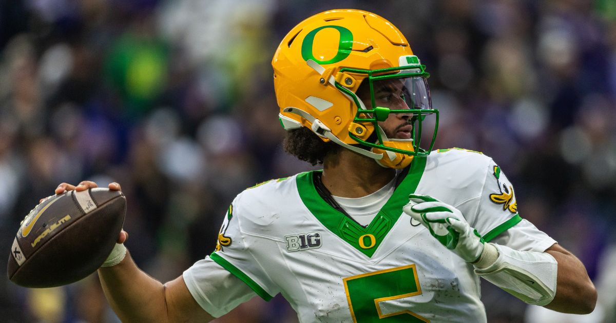 LIVE UPDATES: No. 5 Oregon vs. No. 12 James Madison