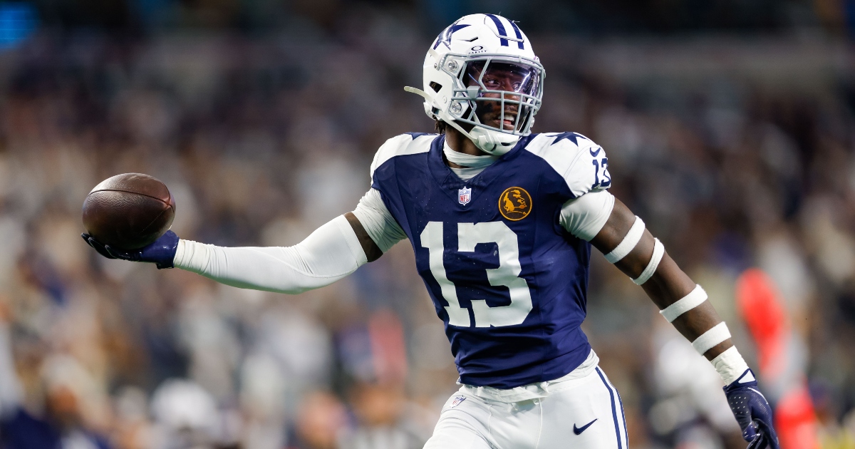 DeMarvion Overshown injury update: Cowboys LB suffers concussion vs ...