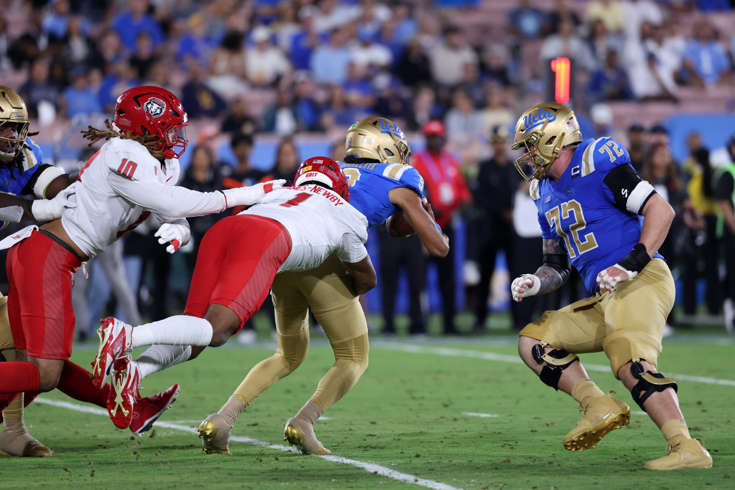 Minnesota vs New Mexico: Ten Lobos to know ahead of the Rate Bowl - On3