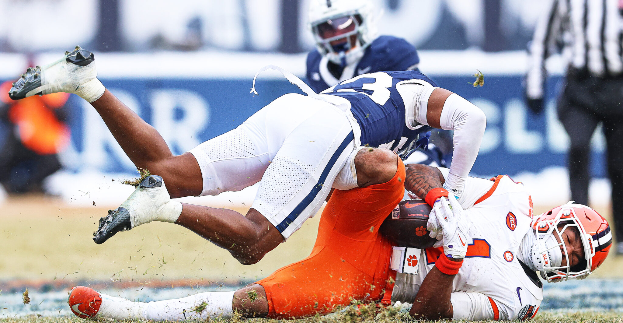 Clemson stumbles to 7-6 with 22-10 loss to Penn State in Pinstripe Bowl ...