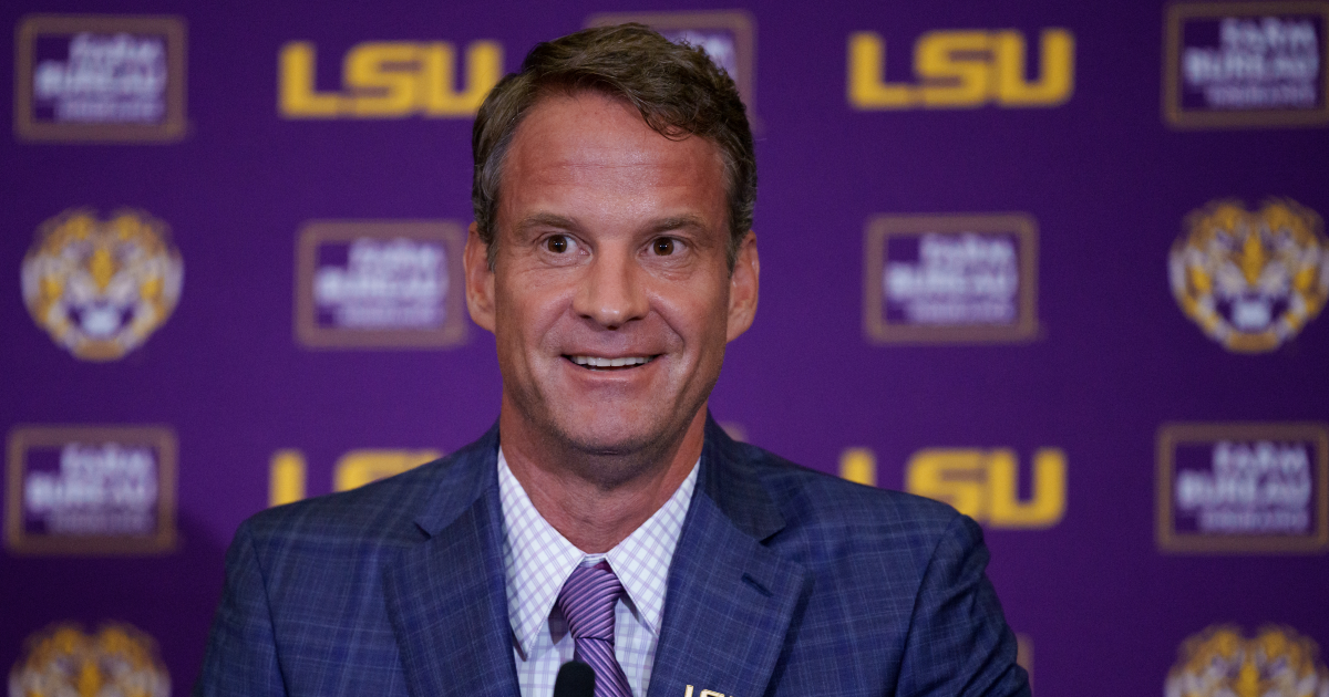 LSU OL Weston Davis withdraws from NCAA transfer portal shortly after ...