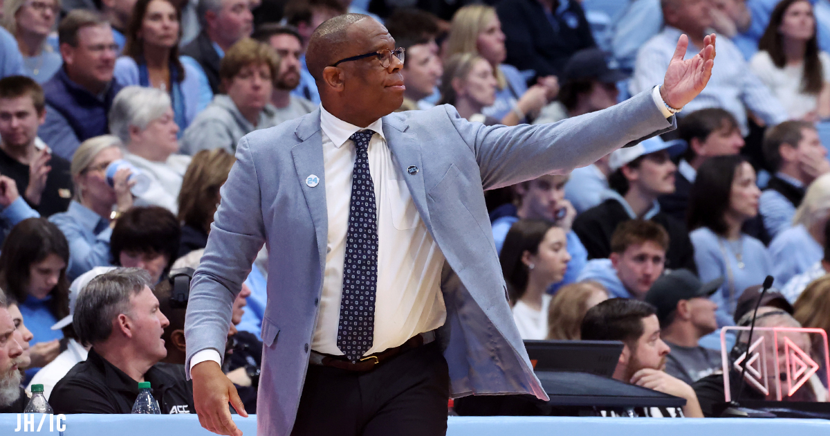 Hubert Davis Press Conference: 'Timely Threes' Help Defeat Florida ...