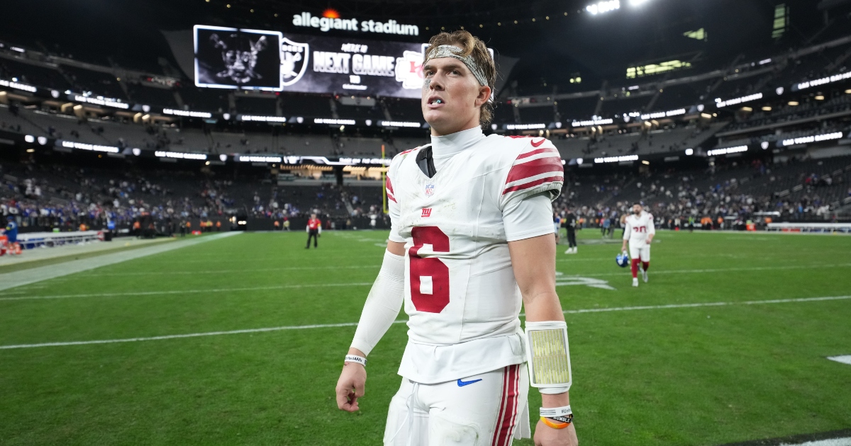 Michael Strahan throws shade at Danny Kanell while making argument for ...