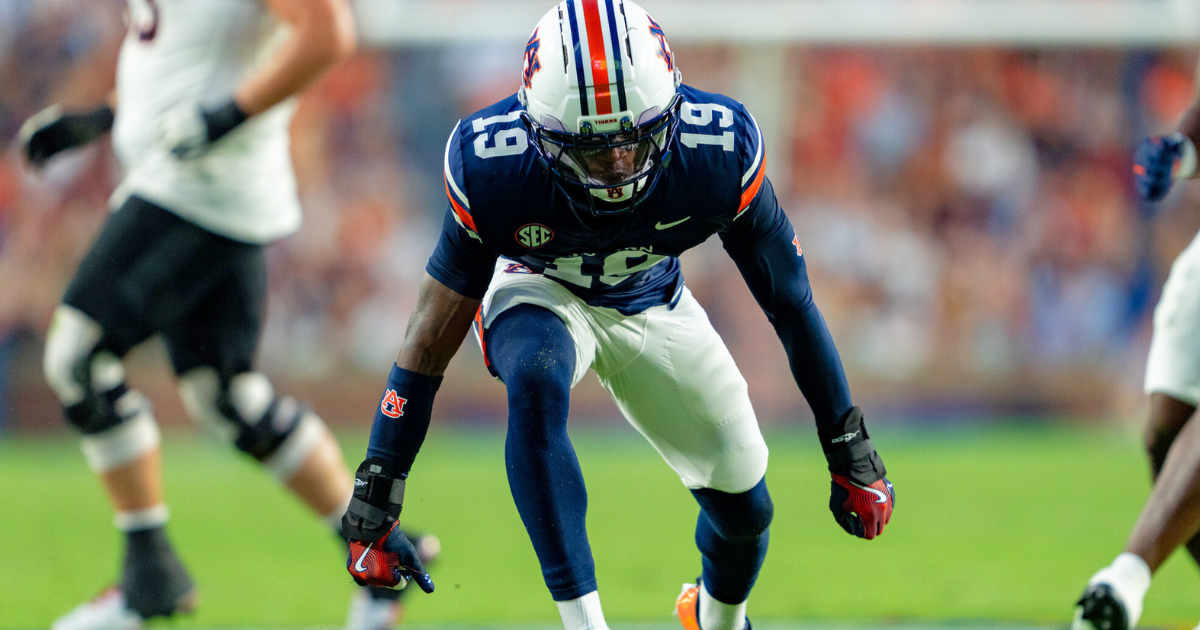 Sylvester Smith staying at Auburn, won’t enter transfer portal