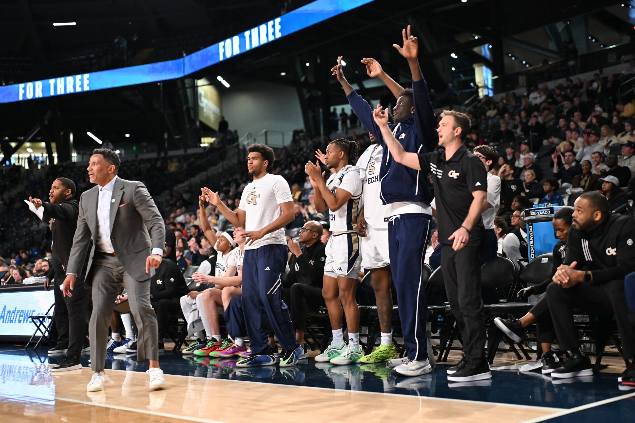 Jackets' struggles continue with tough showing in home loss to Pitt - On3