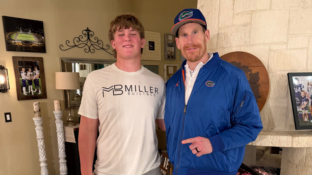 Phil Trautwein responds fast after Peyton Miller misses junior day