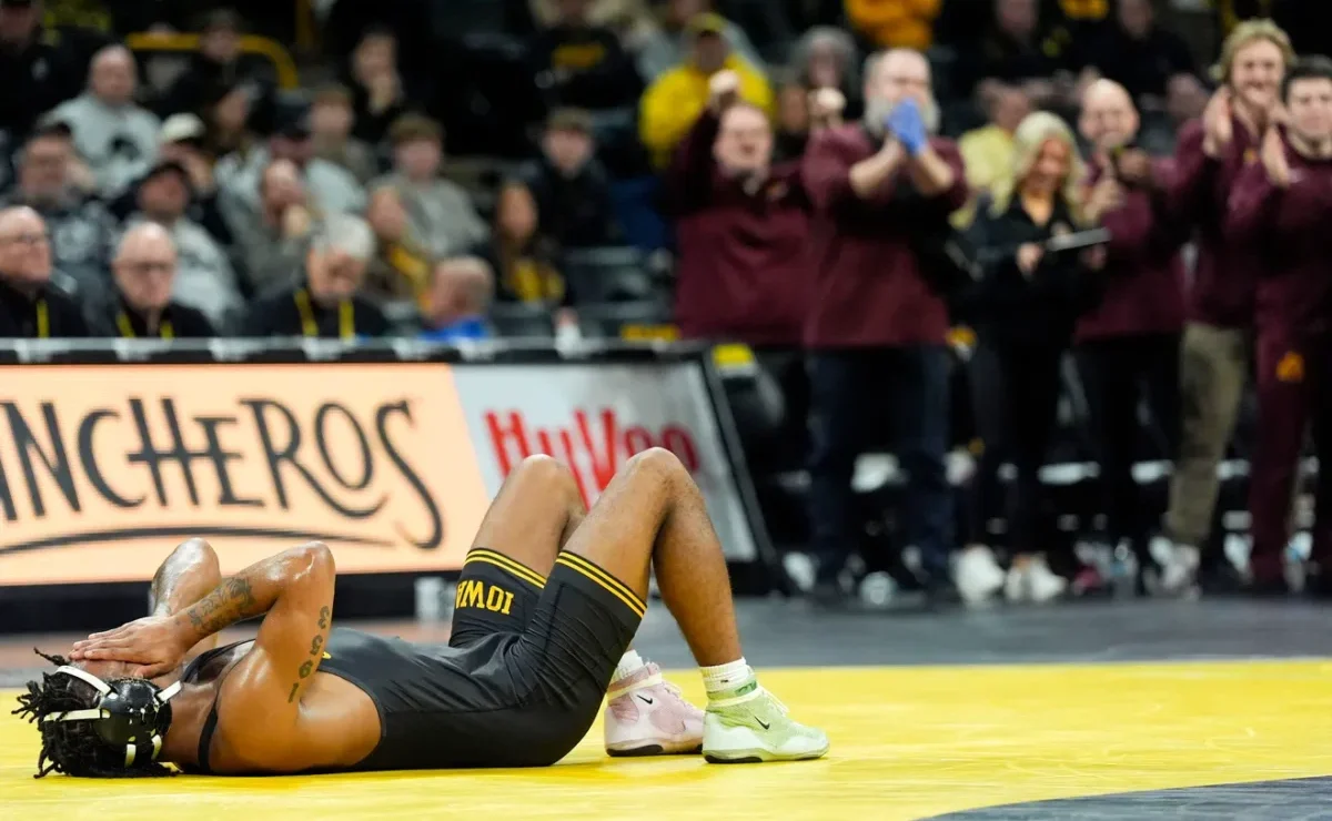 Not Alright: Iowa loses to Gophers, 21-16 in Friday night clunker - On3