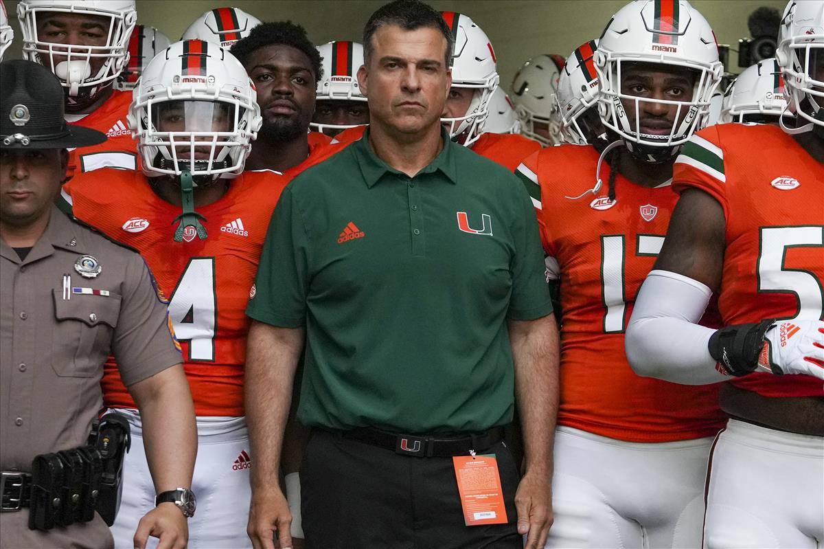 Mario Cristobal talks Miami defense on Monday morning